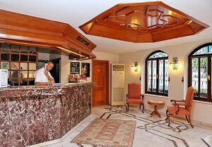 Aspen Hotel (Antalya, Muratpaşa, Selçuk Mah., Mermerli Sok., 25), otel  Antalya'dan
