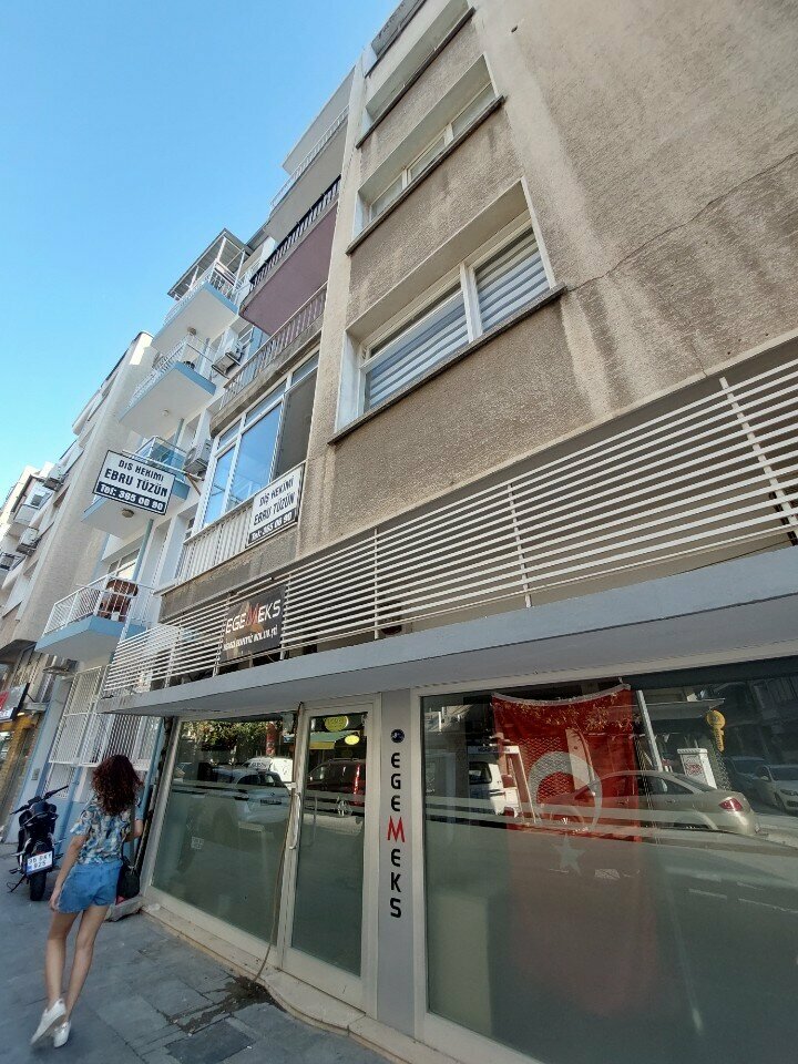 Özel ağız ve diş sağlığı klinikleri ve muayenehaneleri Diş Hekimi Ebru Tüzün, İzmir, foto