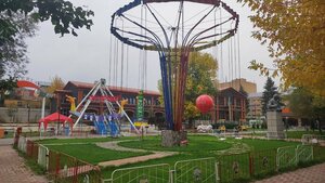 Amusement park (Shirak Region, Gyumri, Sayat-Nova Street), lunapark  Gümrü'den