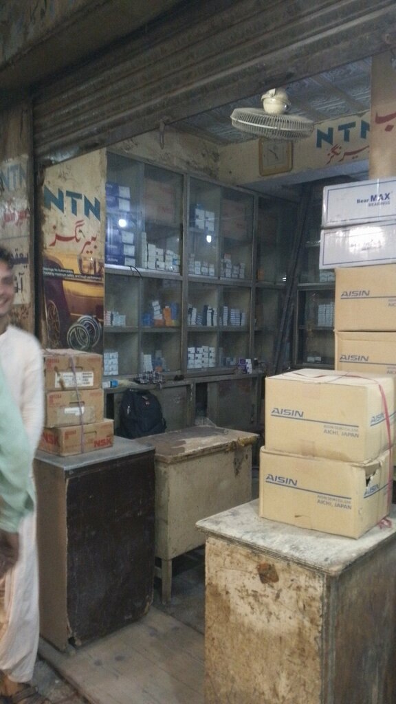 Motosiklet satışı Moosa Motor, Karaçi, foto