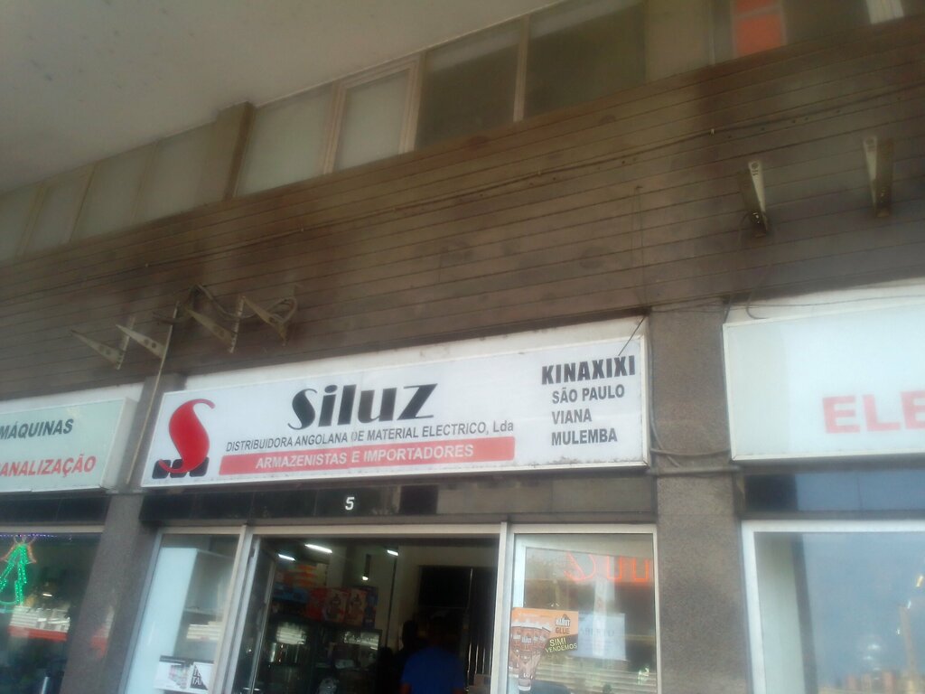 Elektrik ve elektrikli ürün mağazası Siluz, Loanda, foto