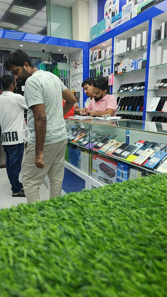 Cep telefonu ve aksesuarları satış mağazaları Gull Muhammad Mobile Phones, Dubai, foto