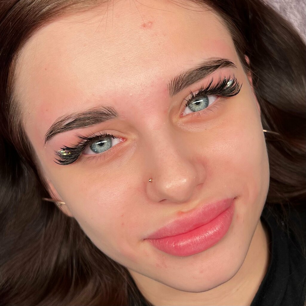 Kaş ve kirpik salonu NovaLash, Moskova, foto