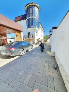 Eleon (Georgiyevskaya ulitsa No:160А, posyolok Goryachevodskiy), otel  Stavropolski krayından