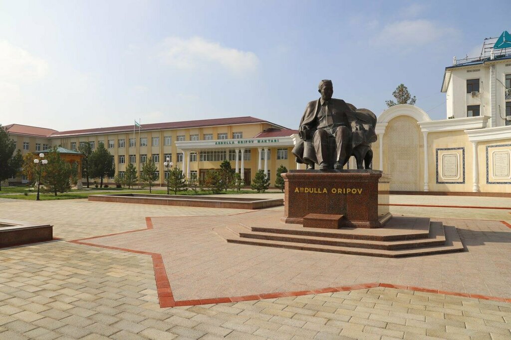 Yatılı okul Abdulla Aripov Boarding School, Karşı, foto
