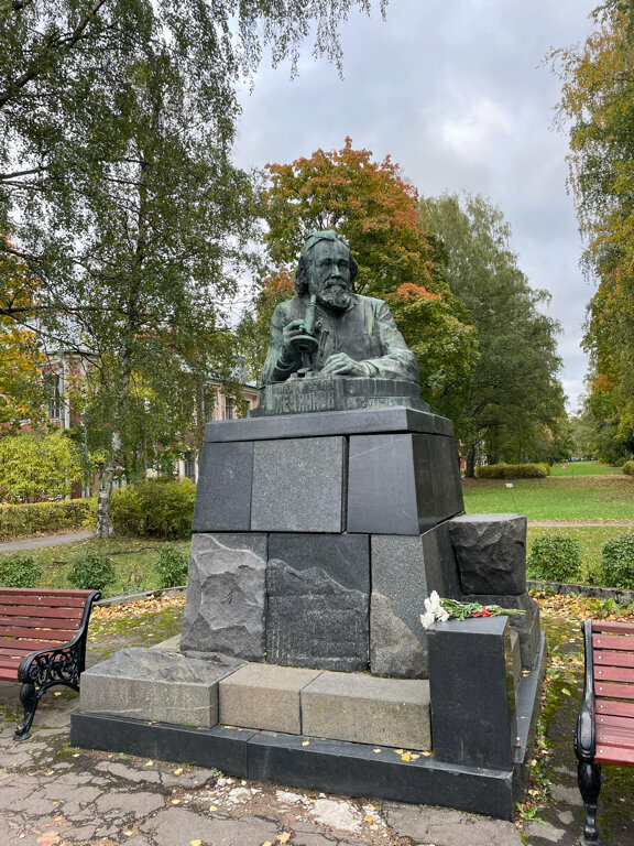Anıt, heykel И.И. Мечников, Saint‑Petersburg, foto