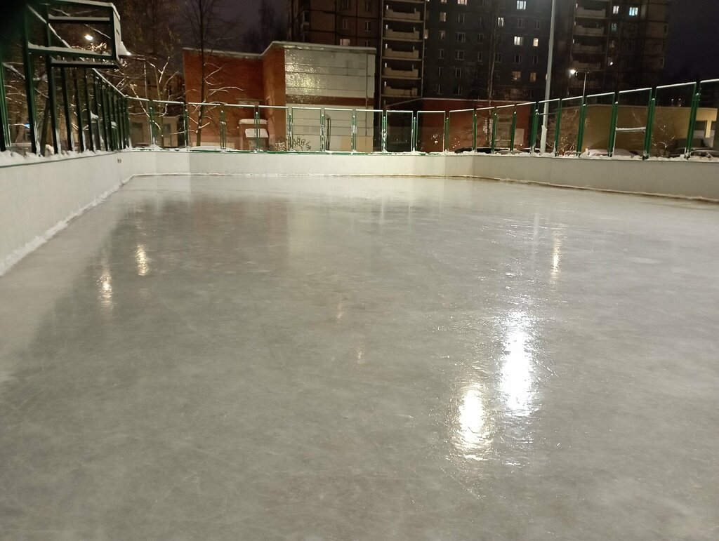 Buz pateni pistleri Ice rink, Saint‑Petersburg, foto