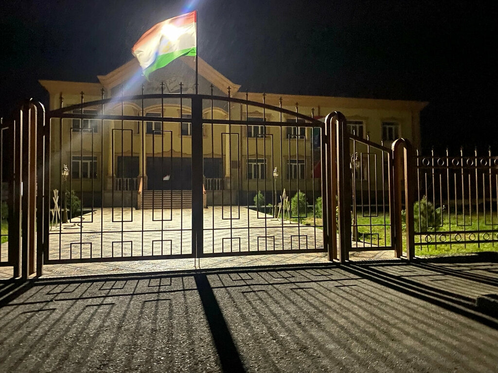 Ortaokul Среднее общеобразовательное учреждение № 38 имени Бободжона Гафурова, Suğd (Sogd) ili, foto