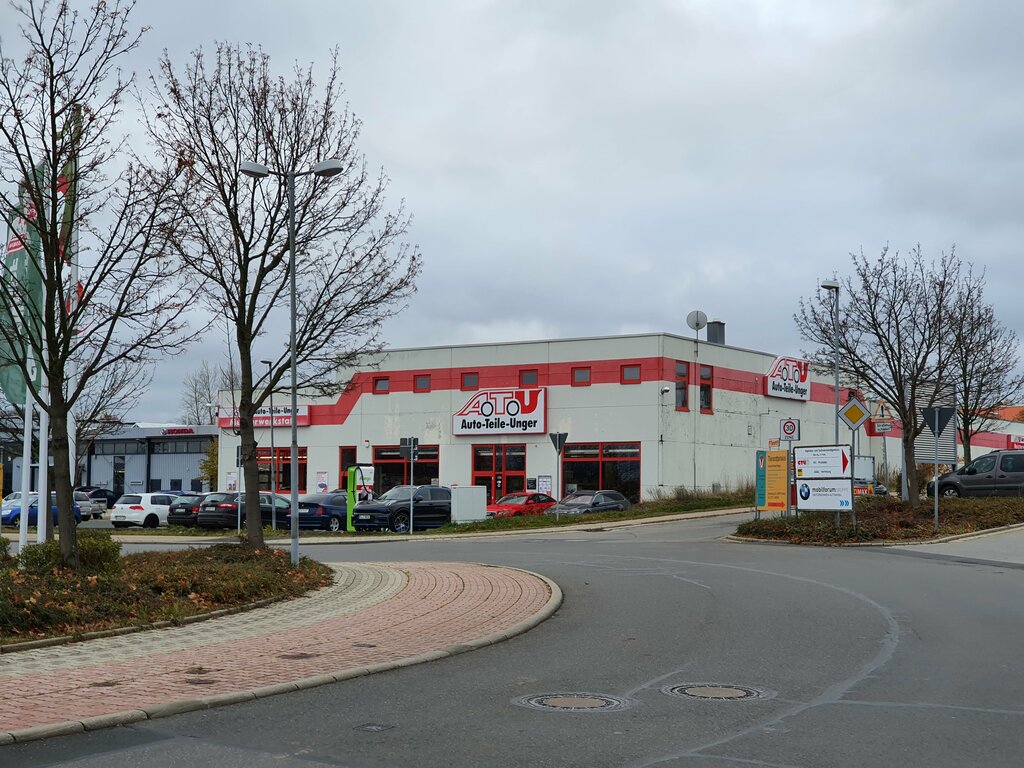 Otomobil servisi A.T.U, Freiberg, foto