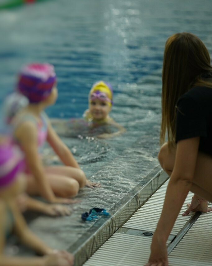 Yüzme okulu Gromsport, Balaşiha, foto