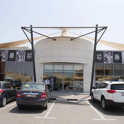 Alışveriş merkezleri Souq Extra, Dubai, foto