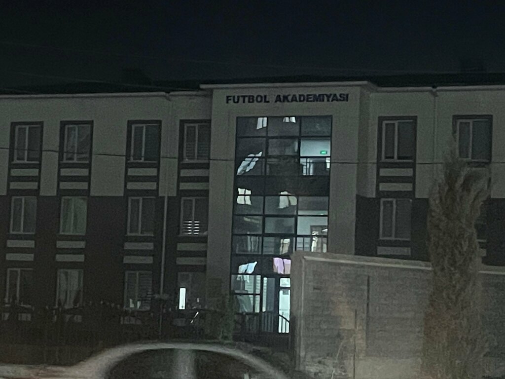 Spor okulları Football Academy, Semerkant, foto