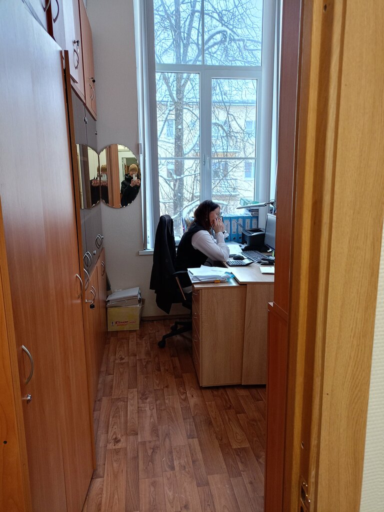 Belediyeler, devlet daireleri Administration of the Priozersky municipal district, Housing Policy Department, Priozersk, foto