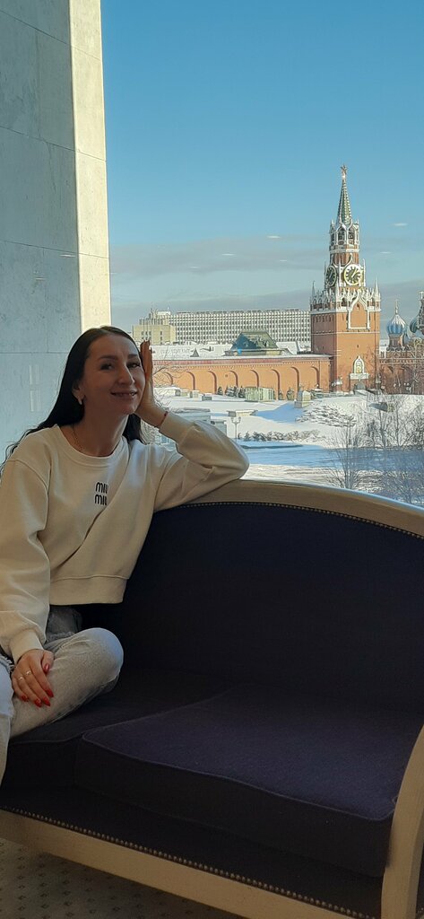 Kuaför meslek eğitimi Laguna, Uriupinsk, foto