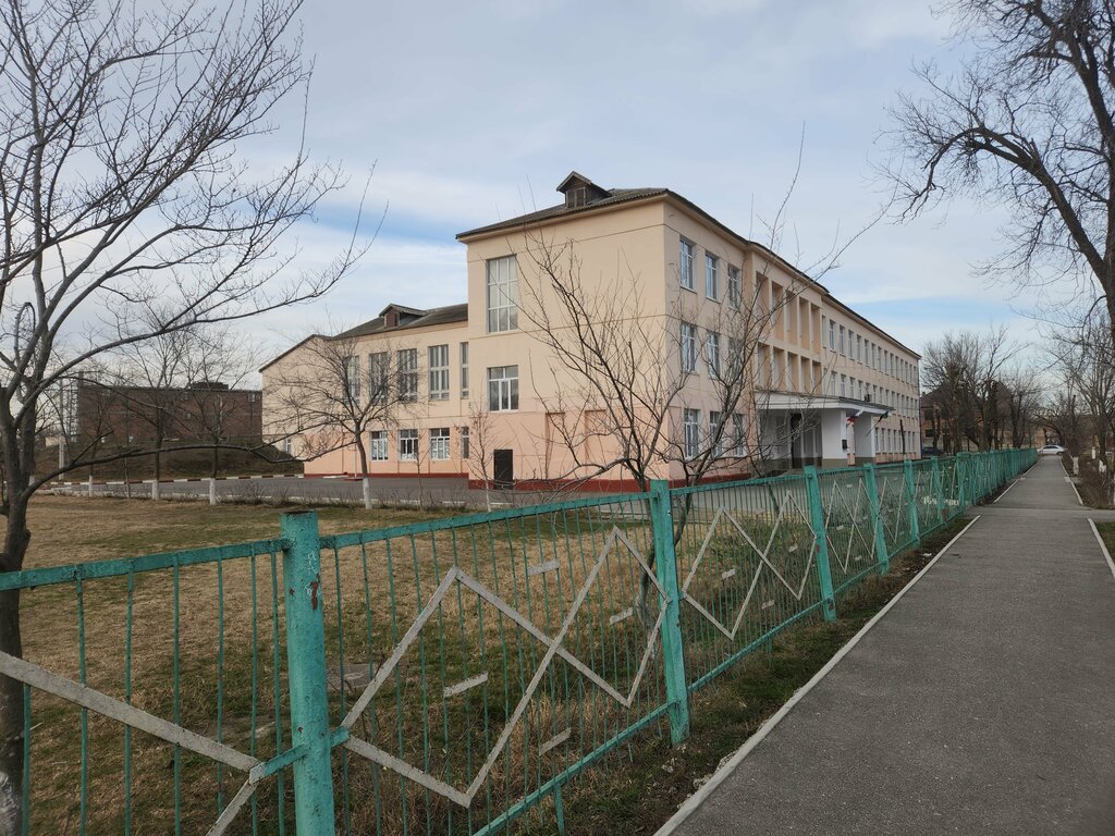 Ortaokul Shkola № 5 im. A. S. Makarenko, Srednyaya, Mkou, Kizlyar, foto