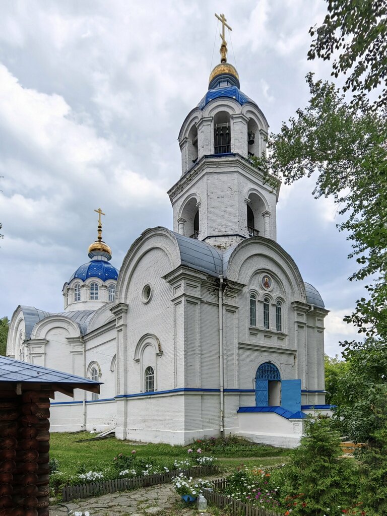 Ortodoks kiliseleri Tserkov Magdaliny V Bolshoy Laye, Sverdlovskaya oblastı, foto