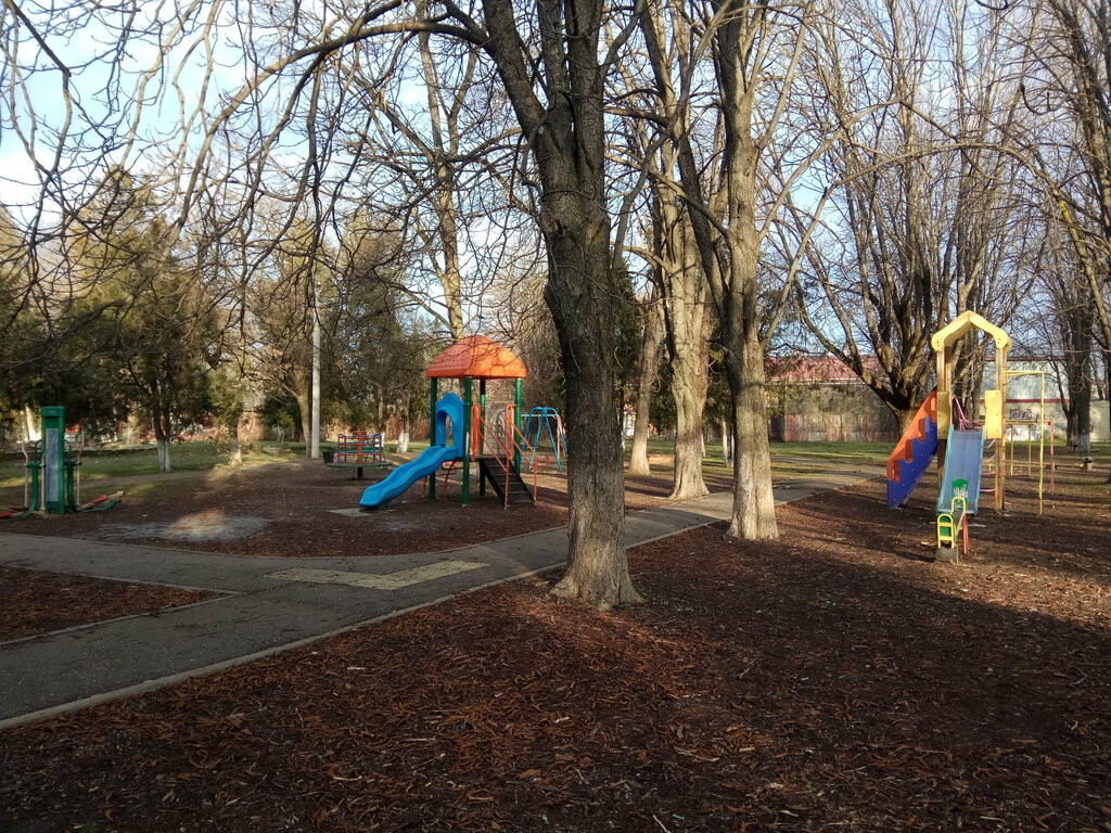 Oyun alanı Playground, Timaşovsk, foto