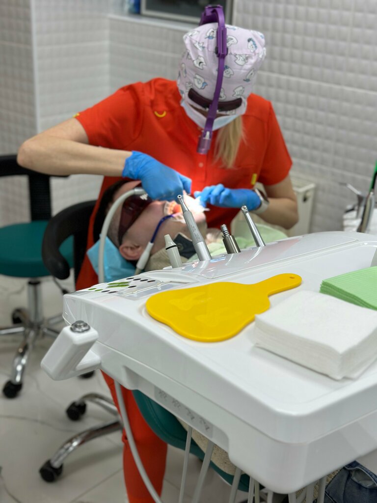 Özel ağız ve diş sağlığı klinikleri ve muayenehaneleri КДЛ Клен, Stavropolski krayı, foto