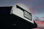 Grill House (Chubynina Street No:41А), restoran  Salehard'dan