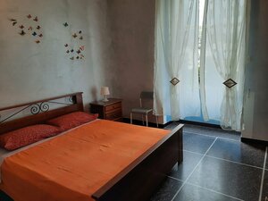 Appartamento Invrea Con Posto Macchina (Liguria, Genova, Via Giovanni Tomaso Invrea), otel  Cenova'dan