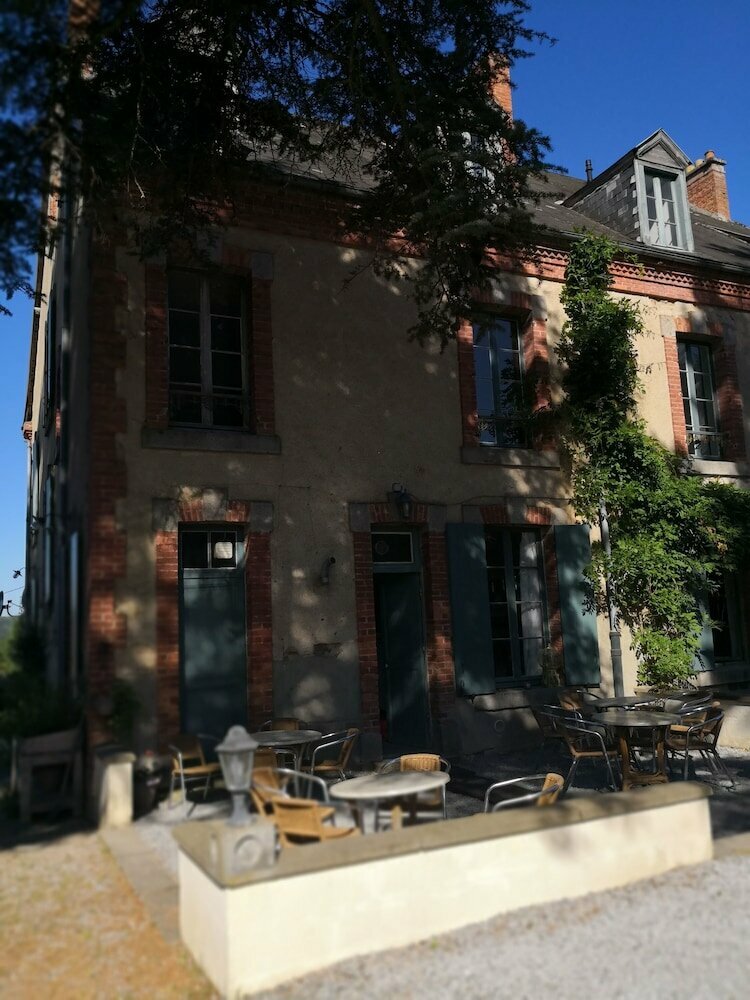 Otel Maison Courbarien, , foto