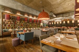 Baklazhan (Ligovskiy Avenue No:30), restoran  Saint‑Petersburg'dan
