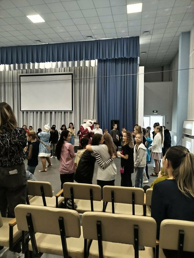 Ortaokul Средняя общеобразовательная школа № 93 имени К.Д. Ушинского, Orenburg, foto