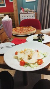 PizzaFabrika (Magistralnaya Street No:20, Kostroma), restoran  Kostroma'dan