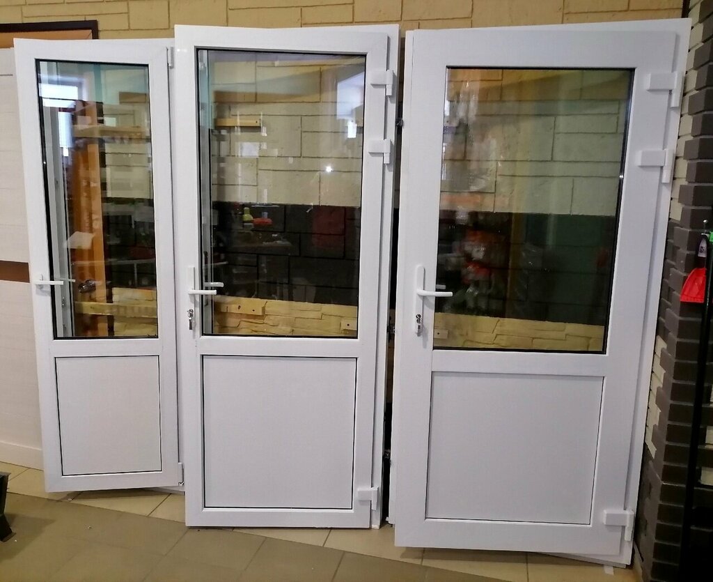 Pencere üretim, satış ve montaj firmaları Российские двери и окна, Kungur, foto