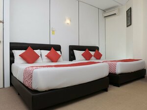 Oyo 90180 Gemilang Hotel Kerteh (Terengganu), otel