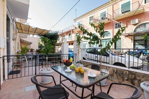 Andrew's Old Town Apartment by CorfuEscapes (Ionian Islands, Kerkira), otel  Korfu'dan