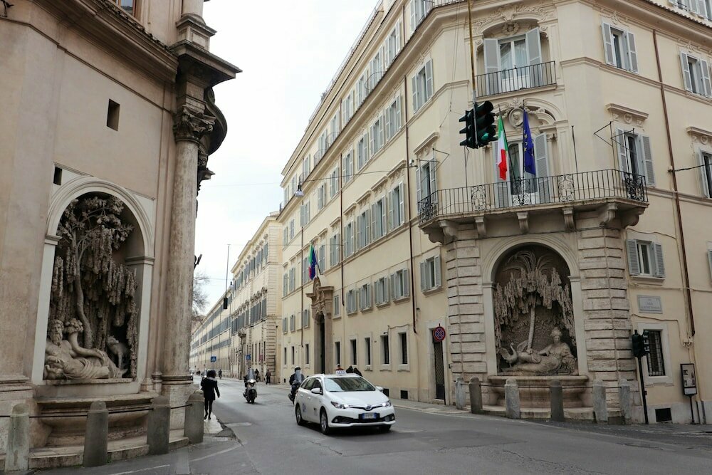 Otel Trevi palazzo storico B&b La Suite Blu, Roma, foto