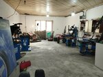 Шиномонтаж у дяди Славы (Leskhozovskaya ulitsa No:16а, rabochiy posyolok Krasnozyorskoye), oto lastik tamiri  Novosibirskaya oblastından