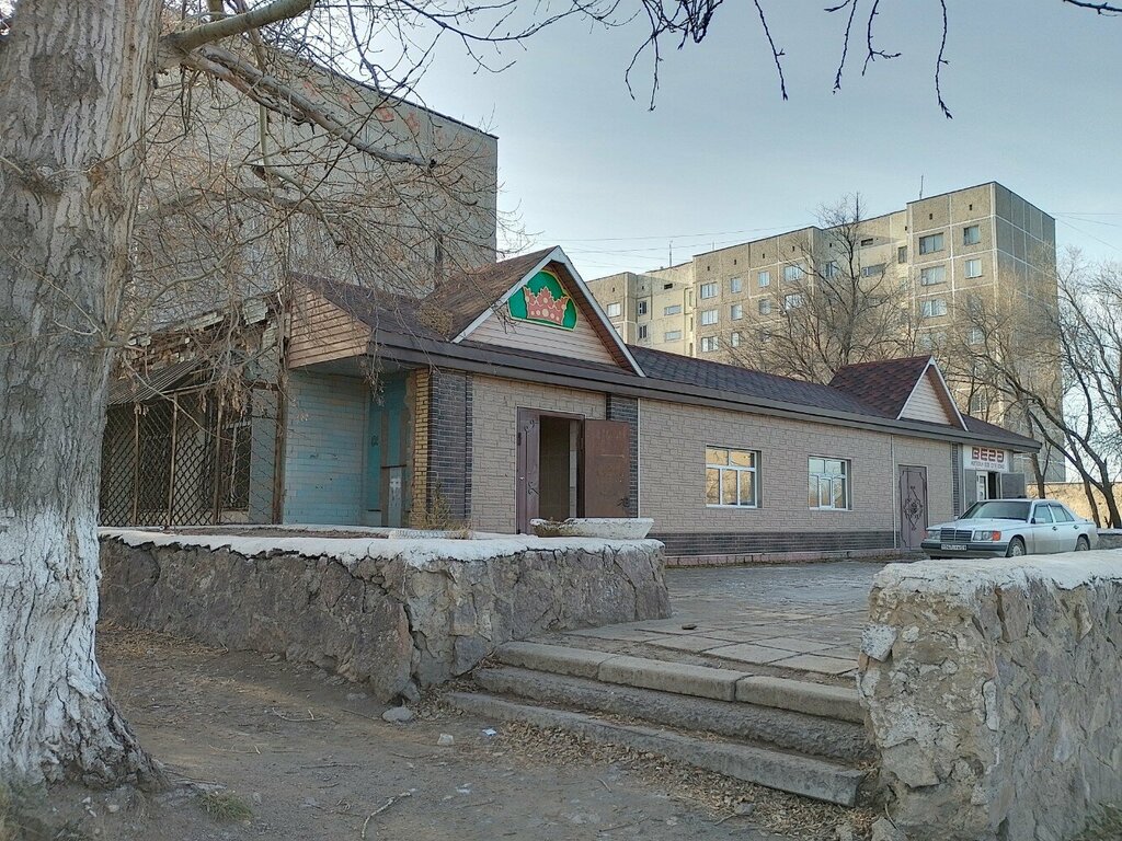 Hazır gıda satan yerler Crown, Temirtav, foto