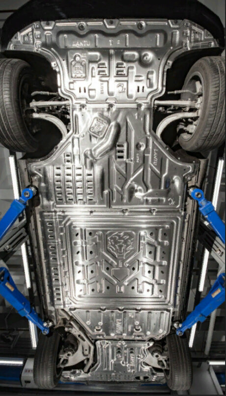 Otomobil yedek parçaları Max Auto, Kirovgrad, foto