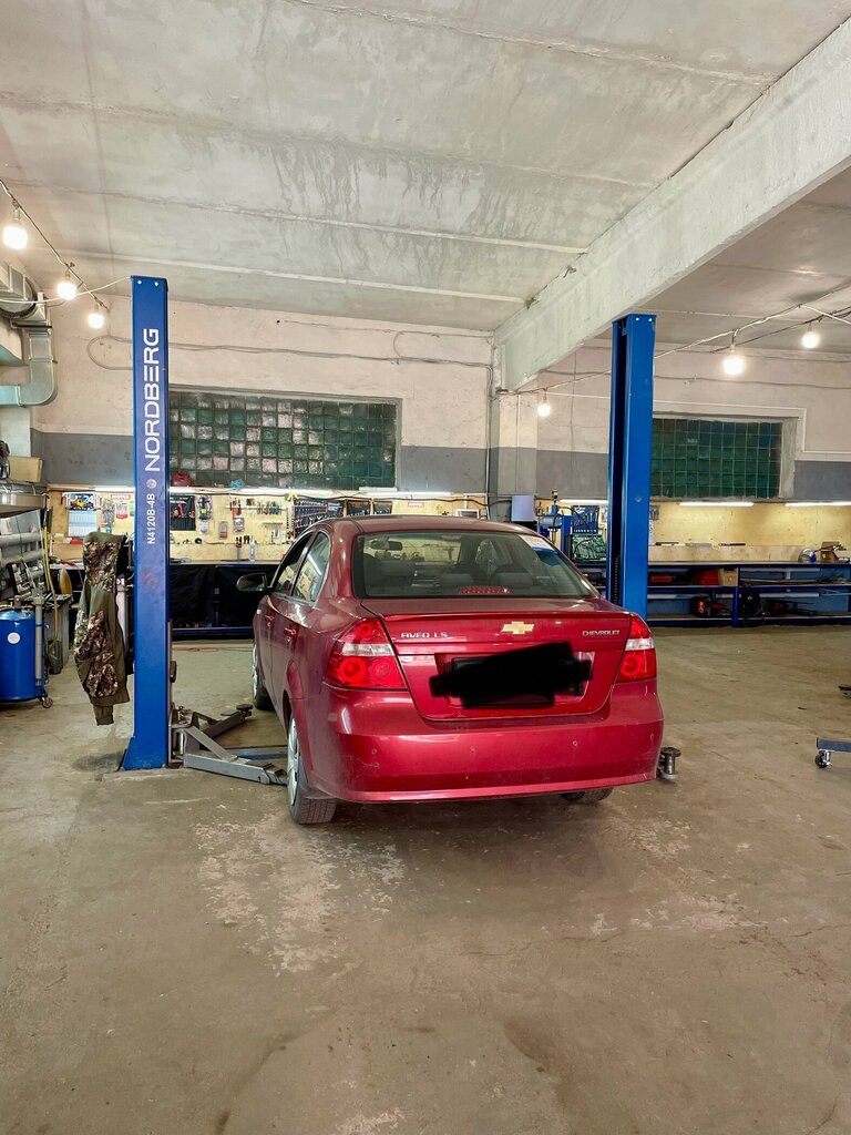 Otomobil servisi Крестов брод, Roşal, foto