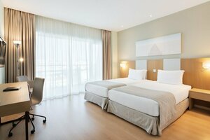 Eurostars Oasis Plaza (Coimbra, Figueira da Foz, Avenida do Brasil), otel  Figueira da foz'dan