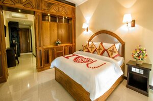 Classy Hotel & SPA (Krong Battambang), otel  Battambang'dan