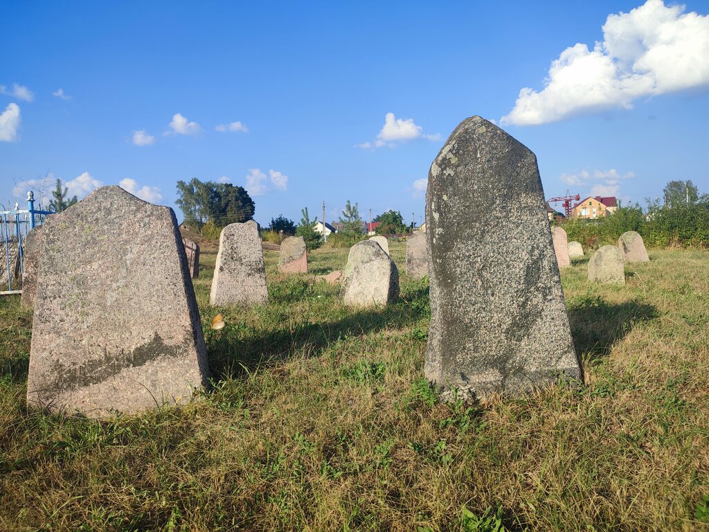 Mezarlıklar Gabrejskija mogilki, Kopyl, foto