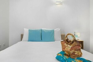 New Modern 3br 3ba Private Pool Centrallylocated (Ponton No:69E, Town of Oranjestad), otel  Oranjestad'dan