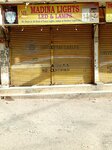 Madina Light (Province of Sindh, Karachi, Marwari Lines, Iqbal Hoti Street), lamba ve avize mağazaları  Karaçi'den