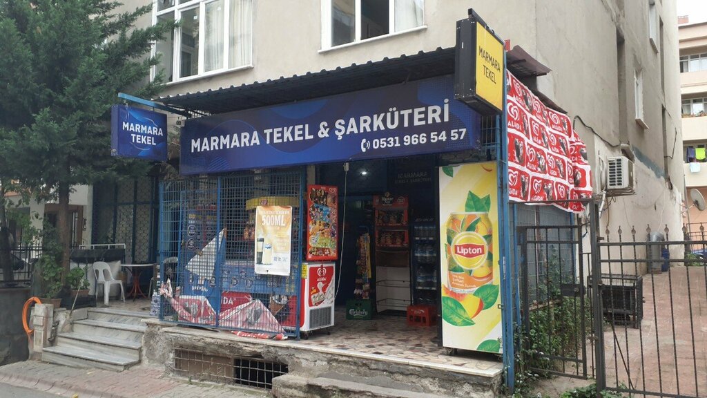 Alkollü içecekler Marmara Tekel & Şarküteri, İstanbul, foto