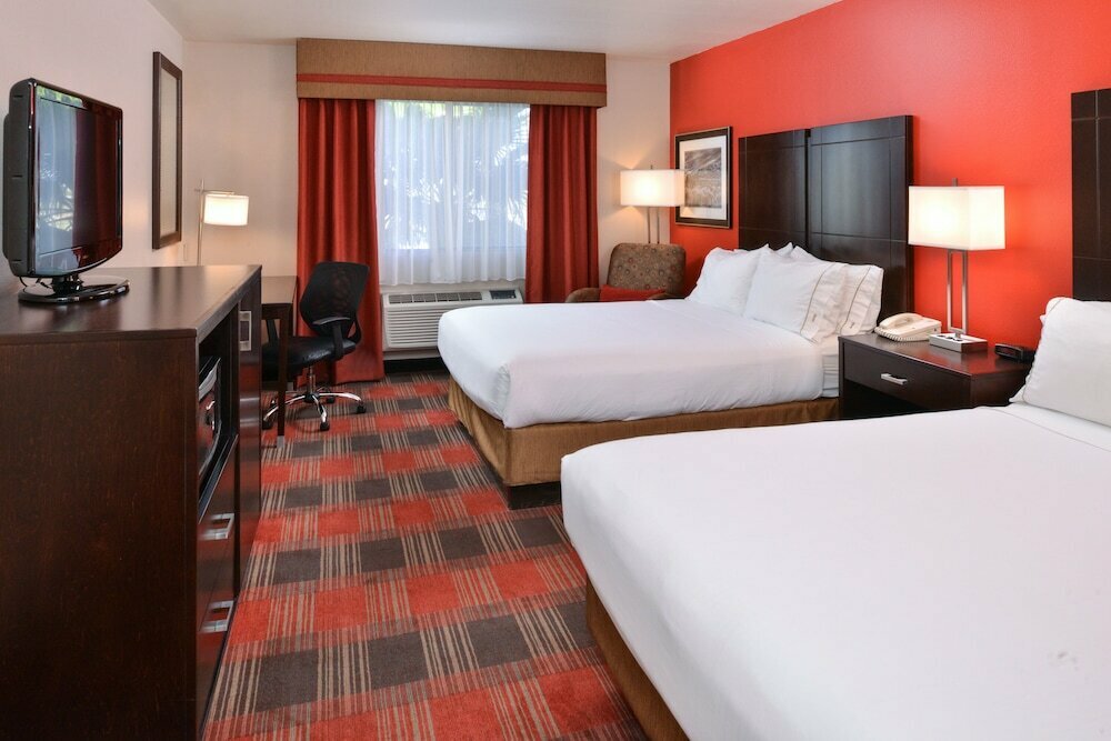 Otel Holiday Inn Express Hotel & Suites Kingman, Kingman, foto
