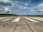 Krechevitsy Airfield (Mikhaylovskaya Street No:21Б, Krechevitsy Microdistrict, Velikiy Novgorod), hava meydanı  Velikiy Novgorod'dan
