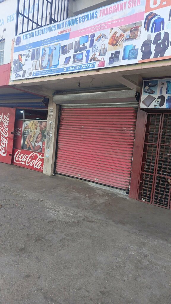 Tuhafiyeler Keltech electronics and phone accessories, Lusaka, foto