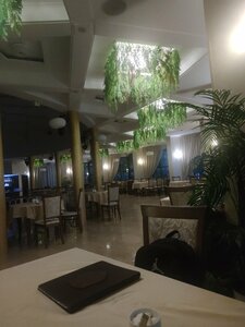 Restoran Krokus (Kamsamolskaja Street No:61), restoran  Baranavichy'den