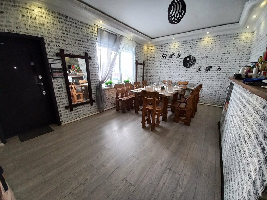 Kafe Инь Янь, Olyokminsk, foto