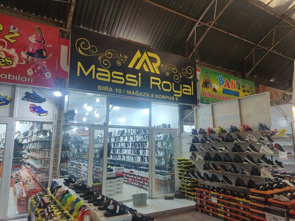 Ayakkabı mağazaları Mr Massi Royal, Bakü, foto