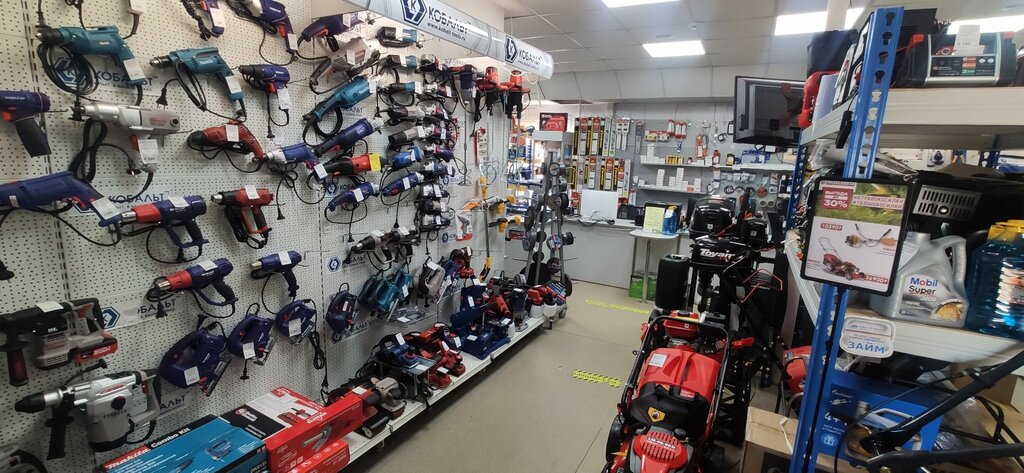 Elektrik ve benzinle çalışan aletler Lespromservice, Komi, foto