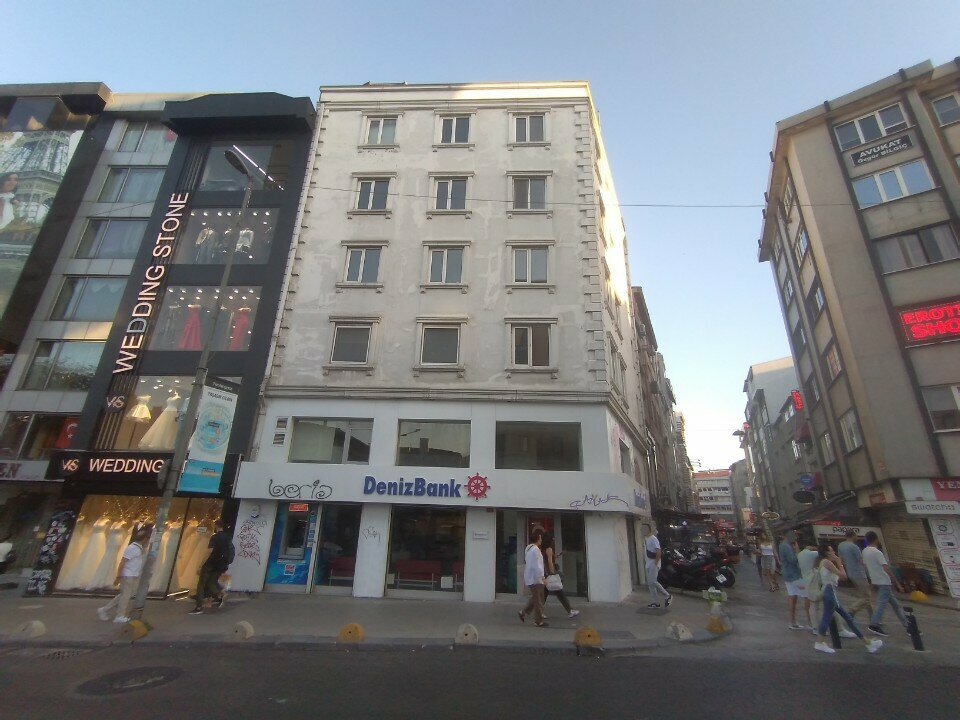 Banka DenizBank Altıyol Şubesi, İstanbul, foto